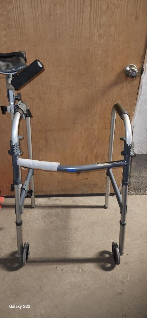 Invacare 6291-3F Dual-Release Adult Walker with 3-inch fixed wheels for ...