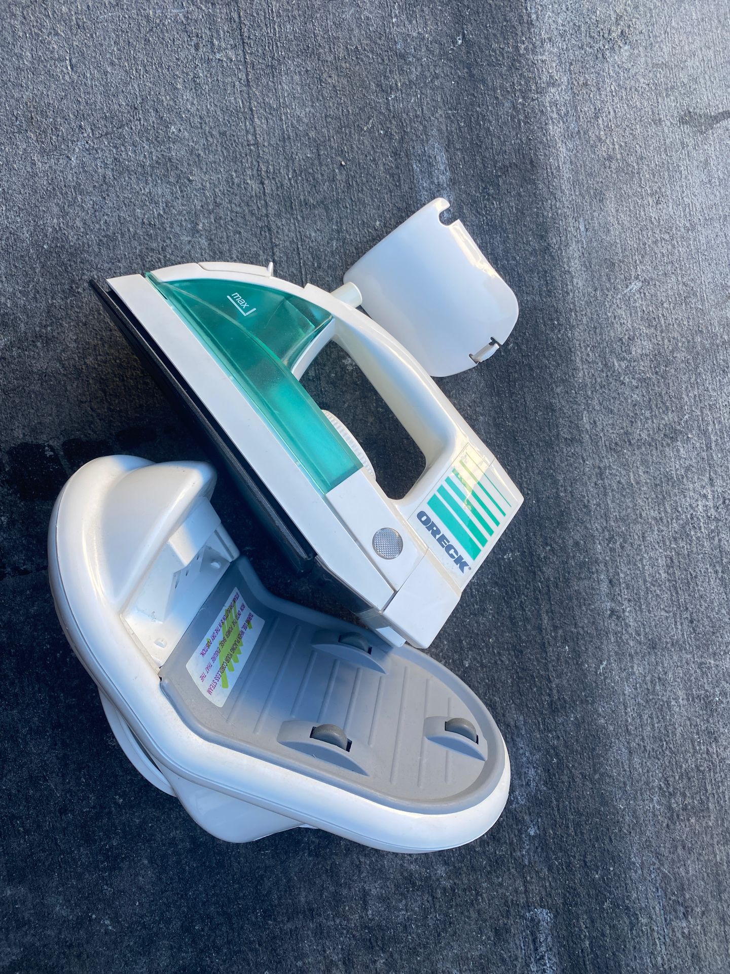 Oreck steam iron cordless for Sale in Las Vegas, NV - OfferUp