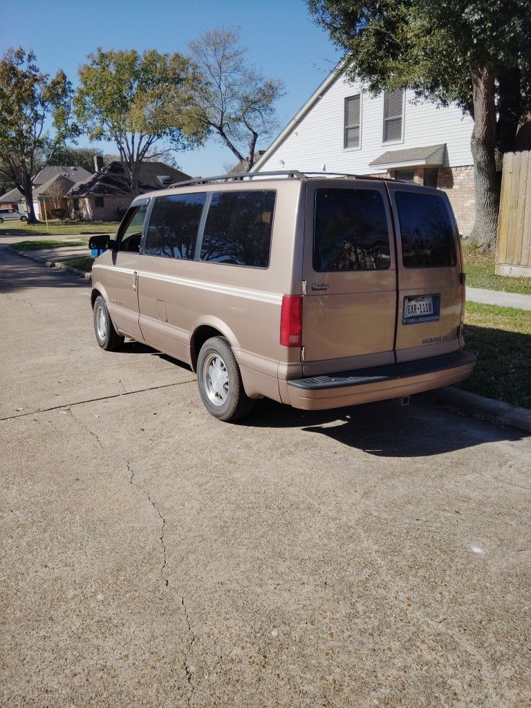 Astro Van 1997 for Sale in Houston, TX - OfferUp