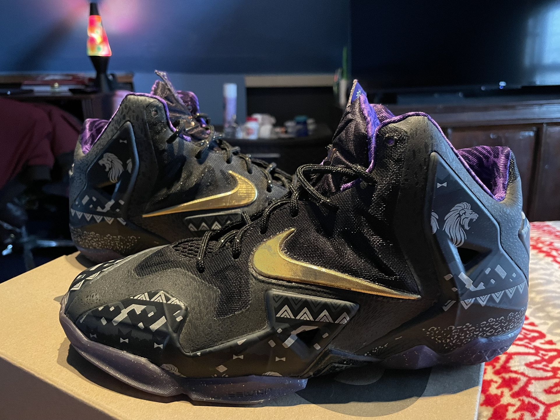Lebron 11 Gold Collection