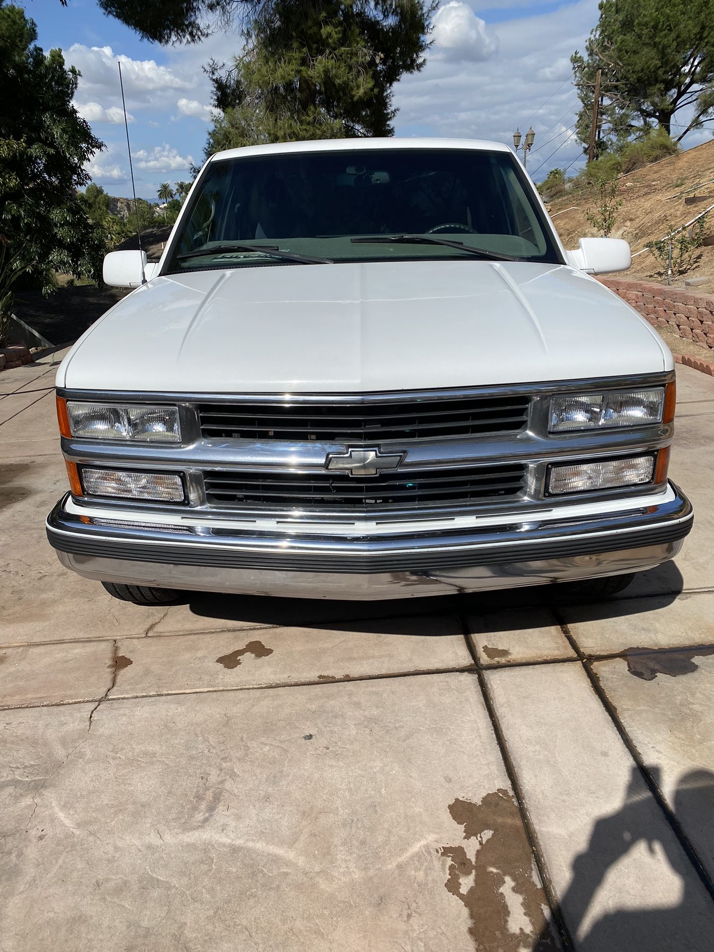 1998 Chevrolet 2500 for Sale in Riverside, CA - OfferUp