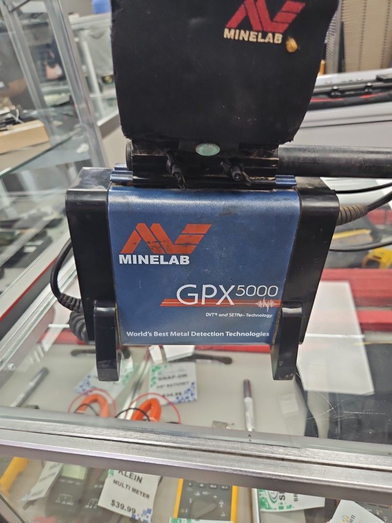 Minelab Gpx 5000 Metal Detector for Sale in Roseville, CA - OfferUp