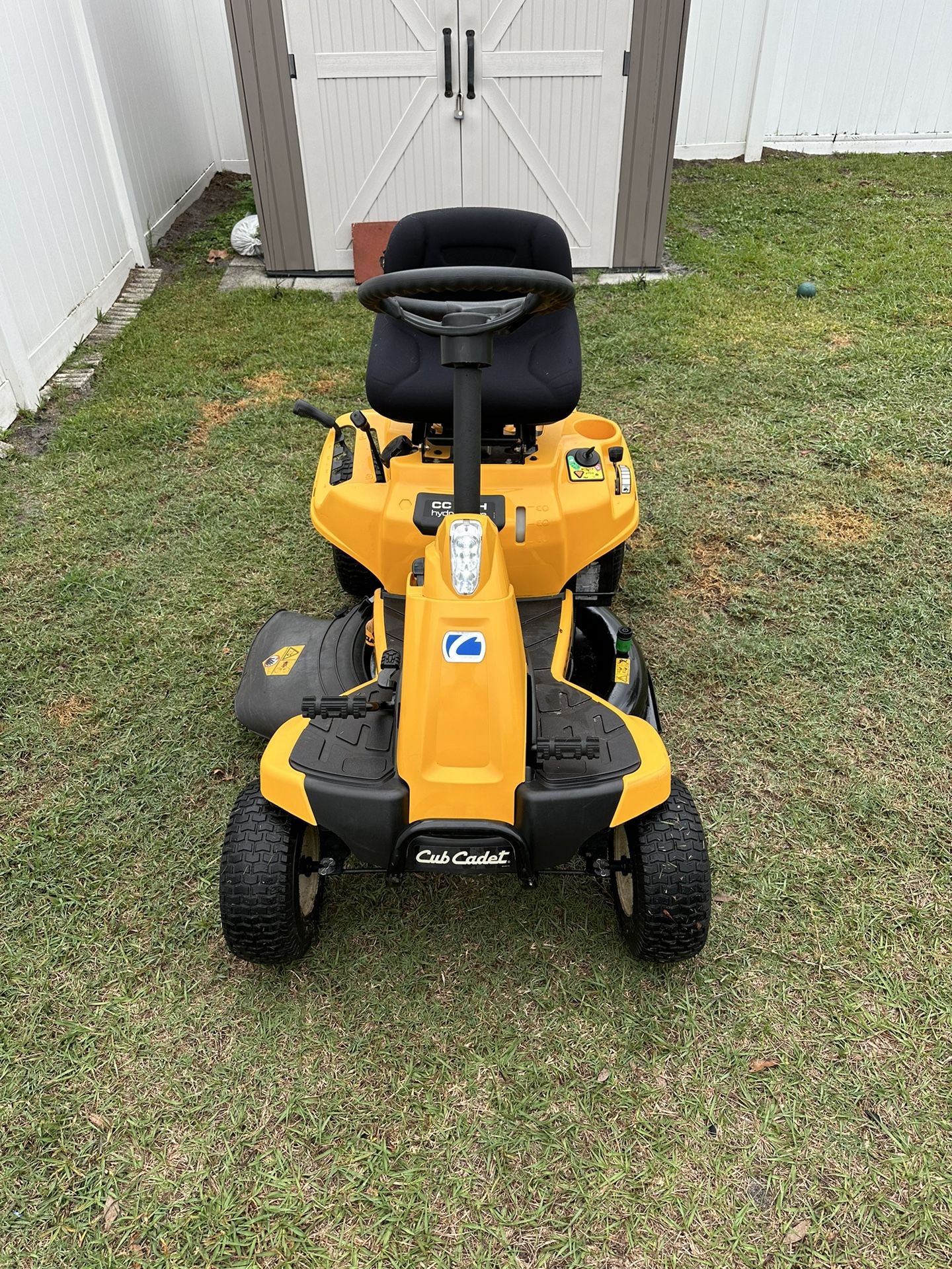 Cub cadet 30inch riding lawn mower hydrostatic 382cc for Sale in Oviedo ...