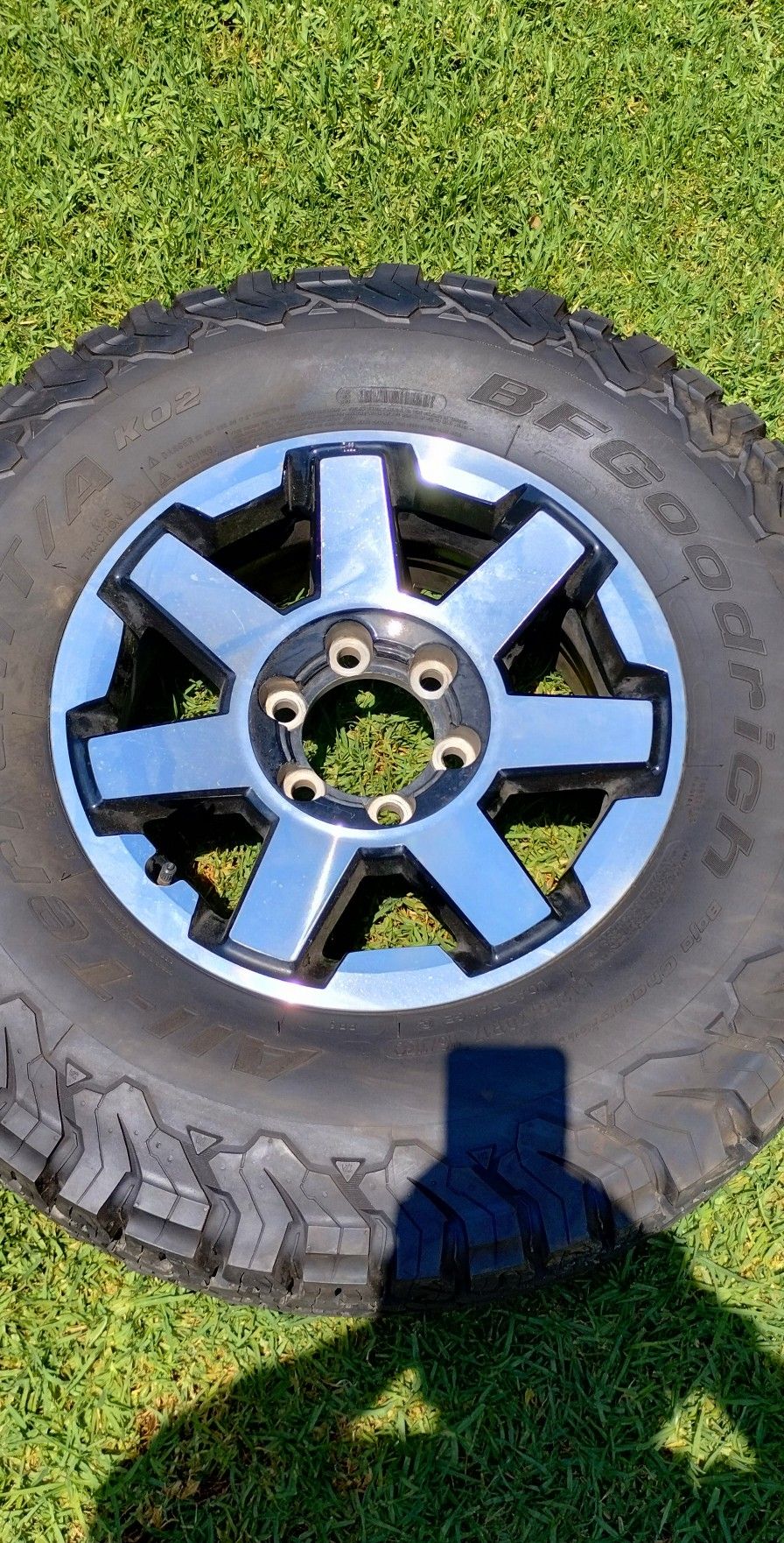 1 NEW BF GOODRICH K02 285/70/17 TIRE WITH A TOYOTA WHEEL FOR ANY TACOMA ...