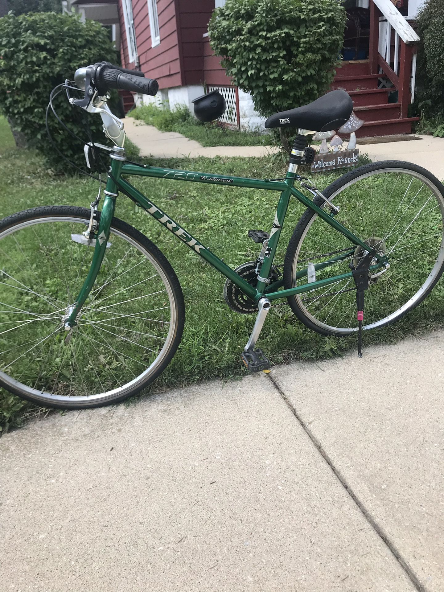 TREK 720 MULTITRACK BIKE 29 =700c for Sale in Aurora, IL - OfferUp