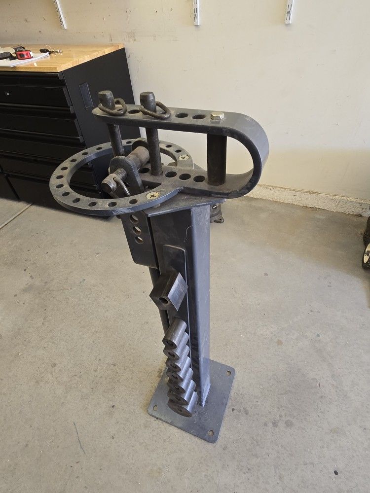 Pittsburg Compact Metal Bender for Sale in Las Vegas, NV - OfferUp