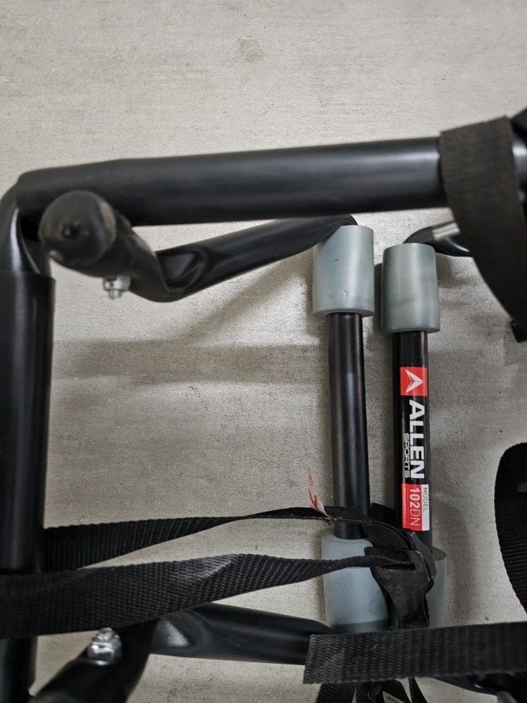 Allen rack 102 DN for Sale in Fontana, CA - OfferUp