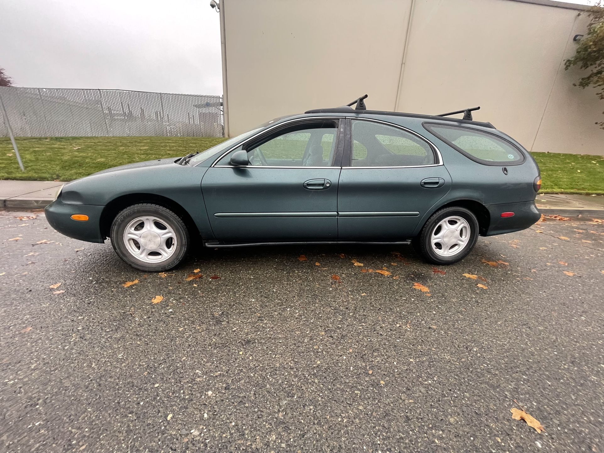 1996 Ford Taurus for Sale in Sacramento, CA - OfferUp