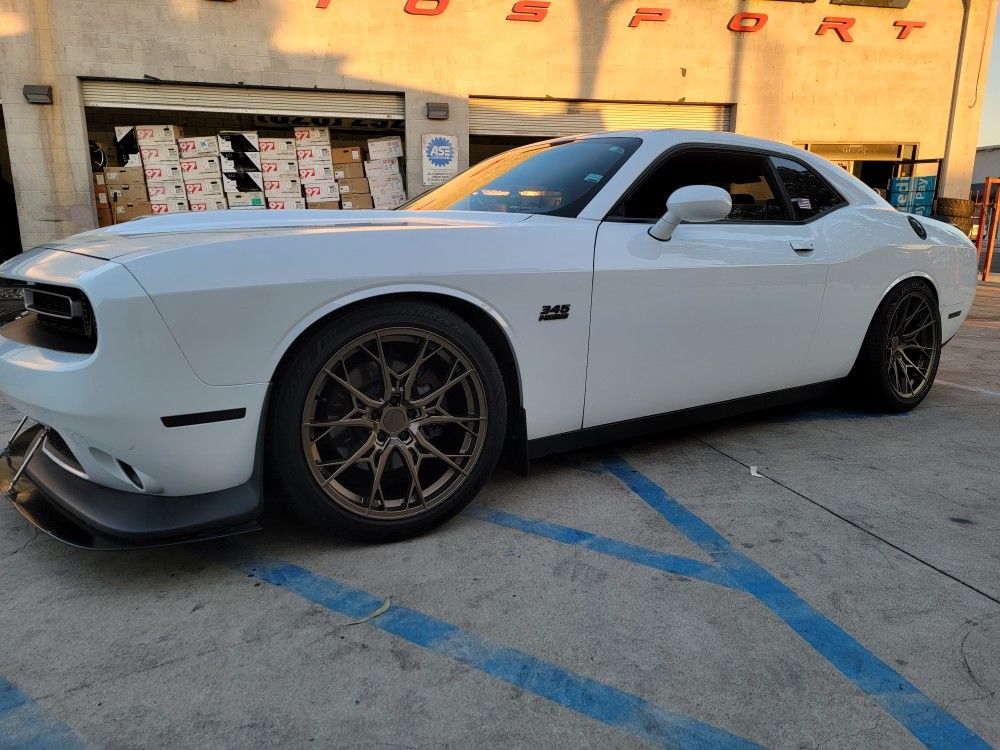 Matte White Dodge Challenger