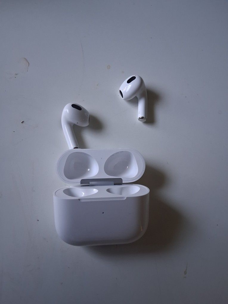 Apple Airpod Gen 3 Like New for Sale in Philadelphia, PA - OfferUp