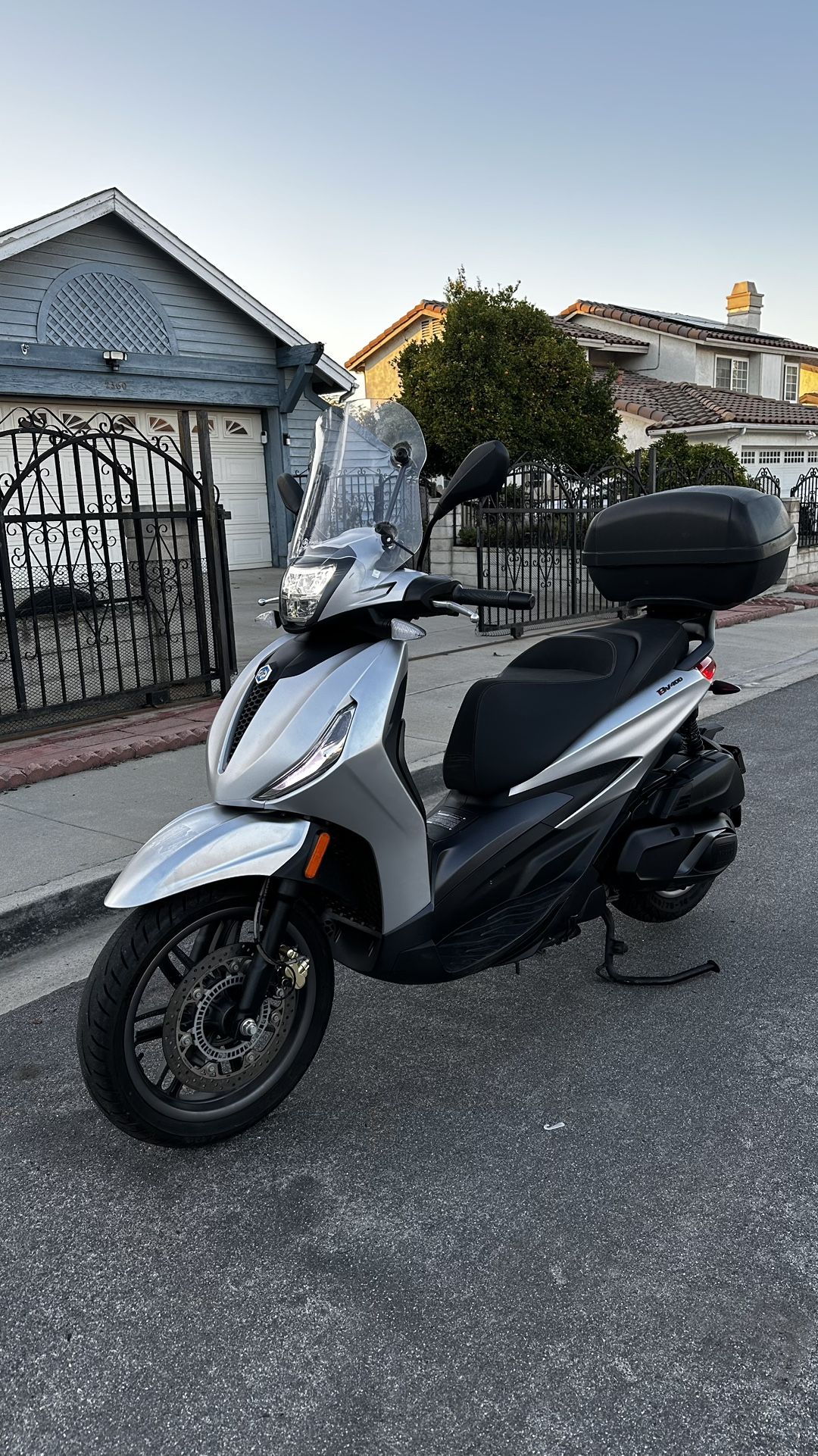 2022 Piaggio Bv400 for Sale in San Diego, CA - OfferUp