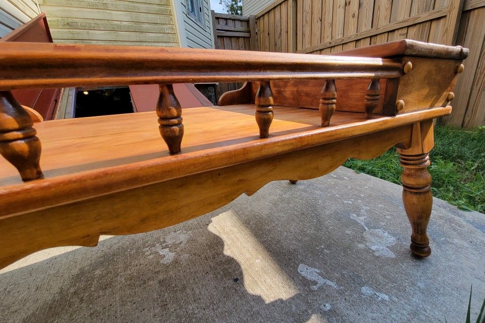 ETHAN ALLEN HEIRLOOM NUTMEG MAPLE 42″ COFFEE TABLE 10-8580 VINTAGE REFINISHED for Sale in ...