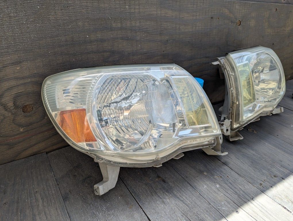 OEM Tacoma Toyota Headlights, 2005-2011 for Sale in Chula Vista, CA ...