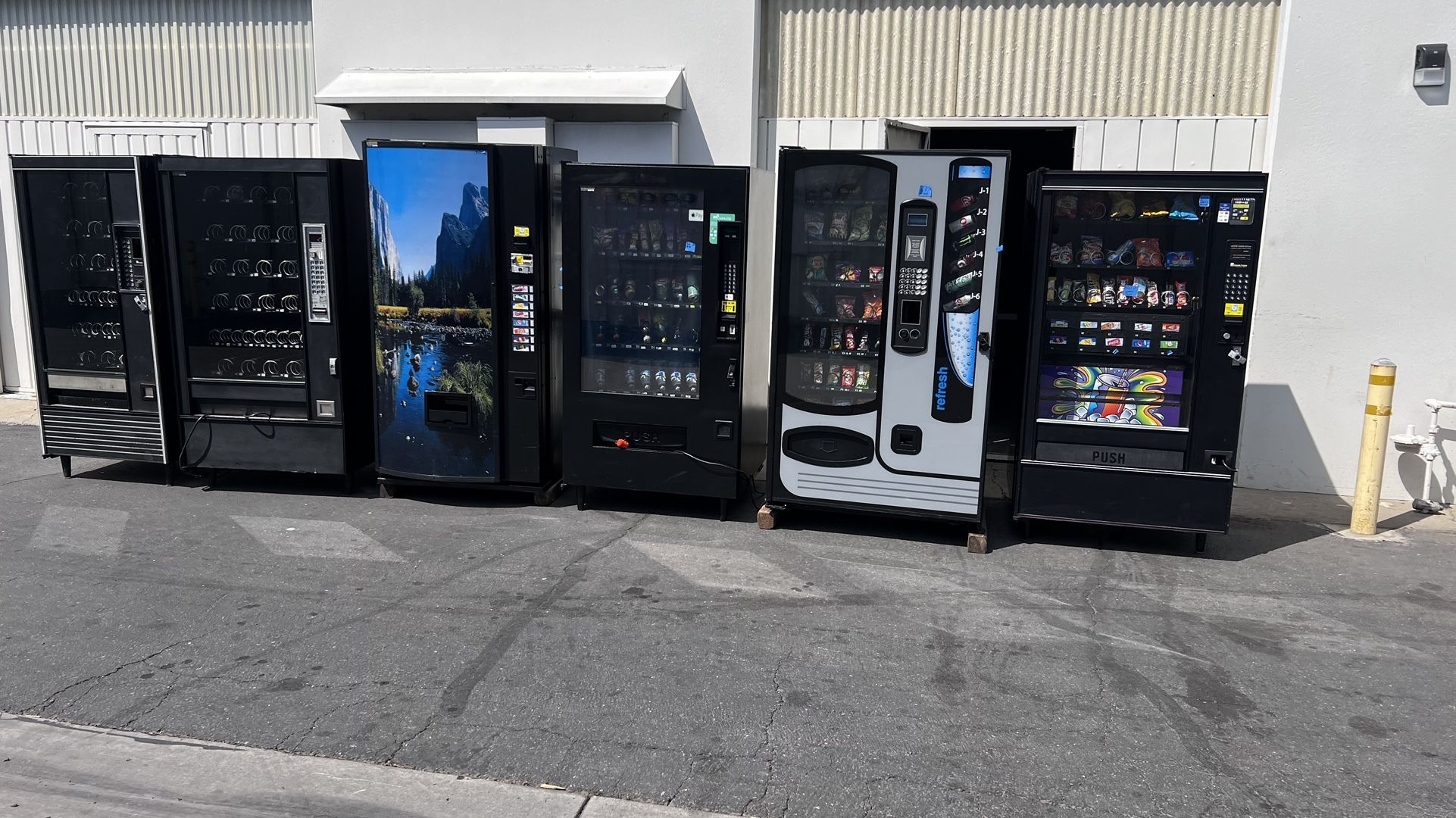 VENDING MACHINES SODA , SNACK COMBO for Sale in Anaheim, CA - OfferUp