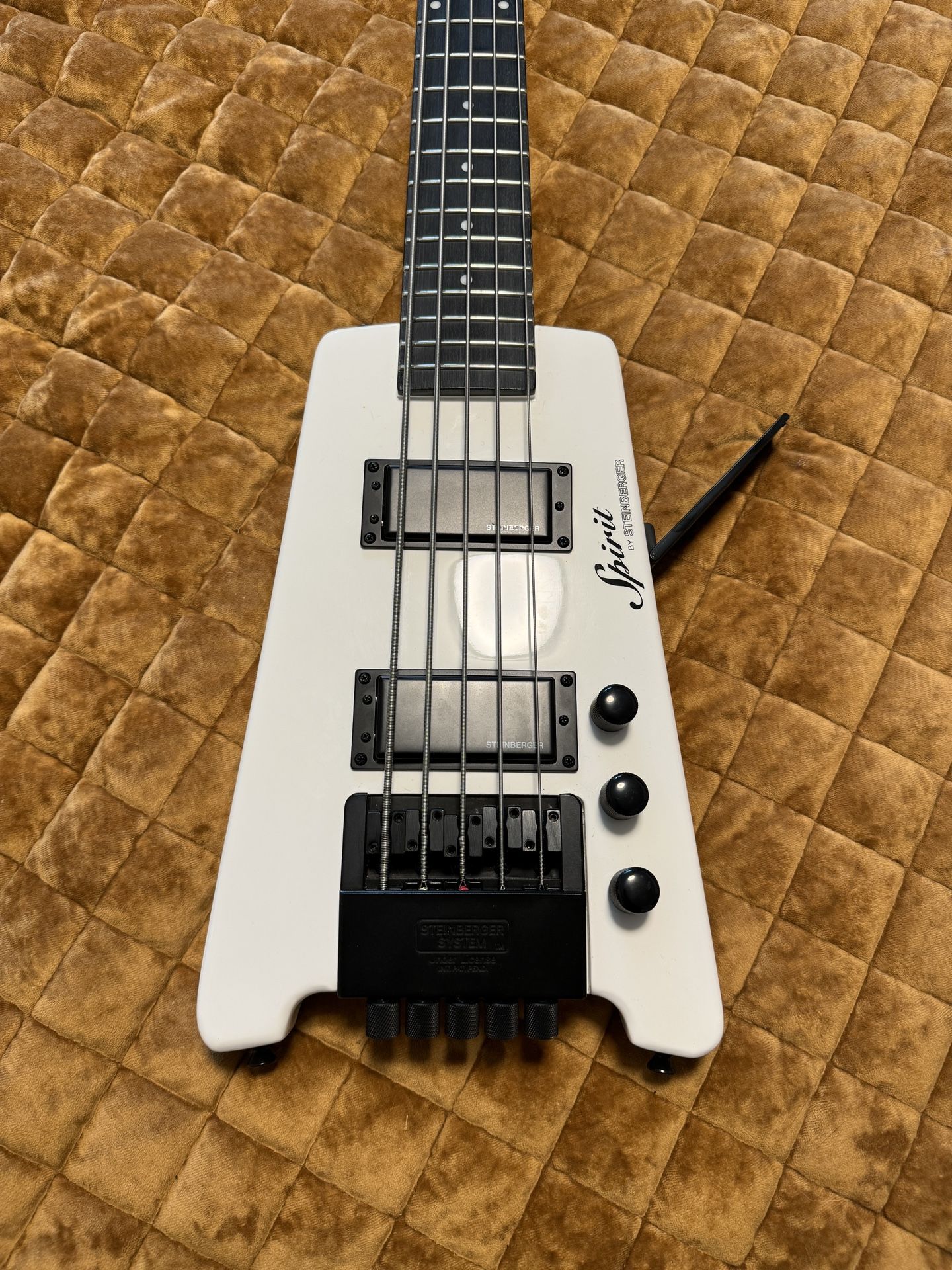 Steinberger Spirit XT-25 5 string Headless Bass Guitar for Sale in Renton, WA - OfferUp