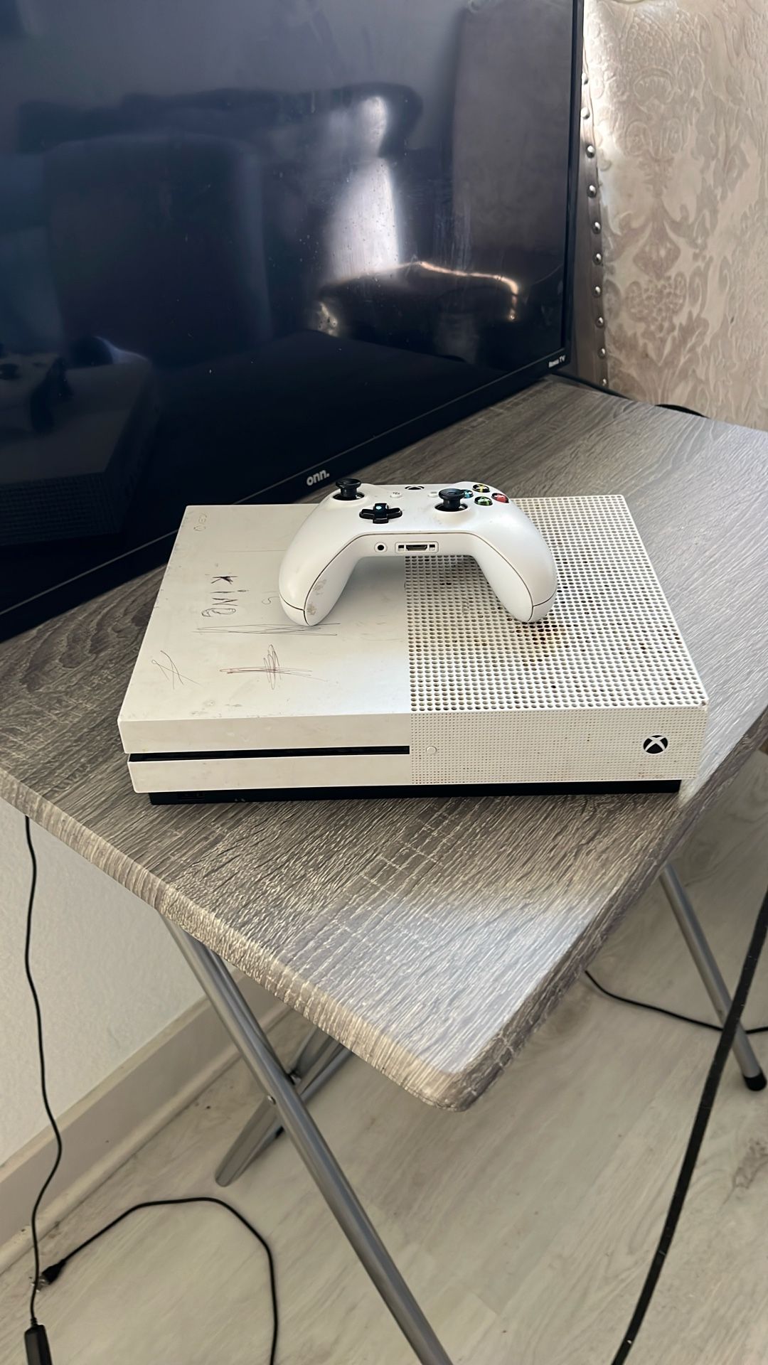Xbox 1 S for Sale in Corona, CA - OfferUp