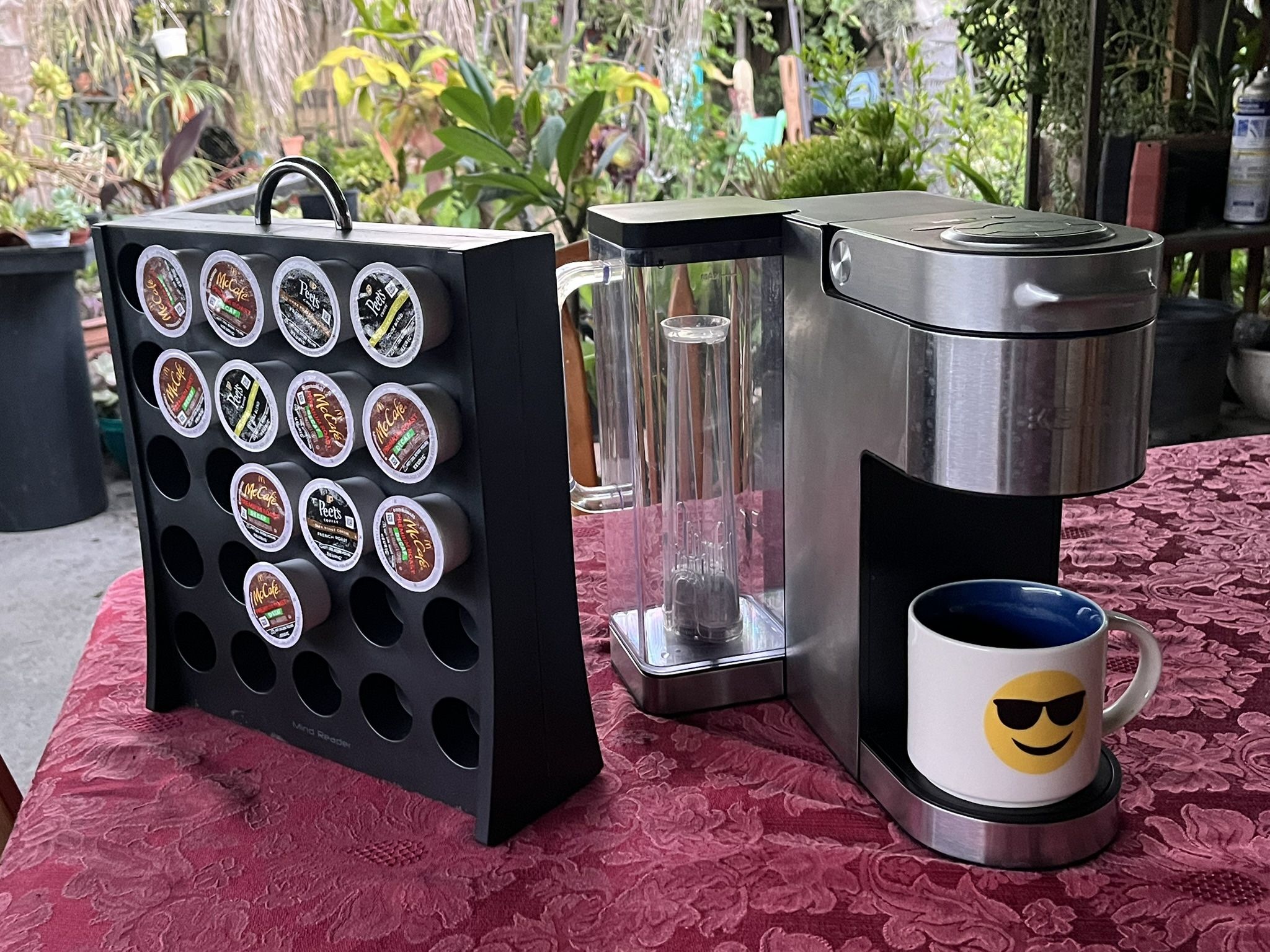 Keurig Coffee Maker and Pods holder for Sale in Anaheim, CA - OfferUp