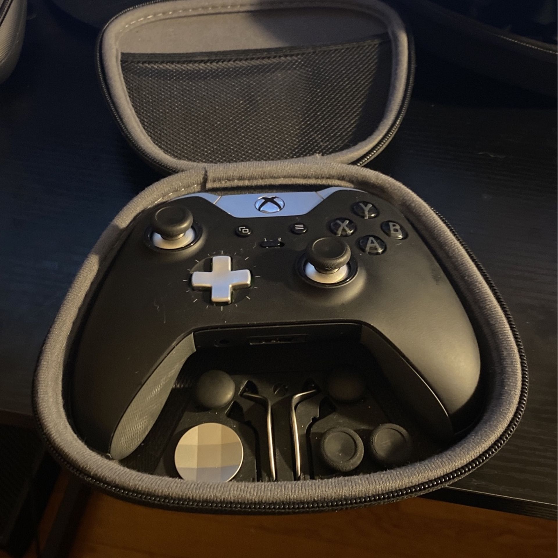 Xbox Elite Series 1 Controller for Sale in Midland, VA - OfferUp