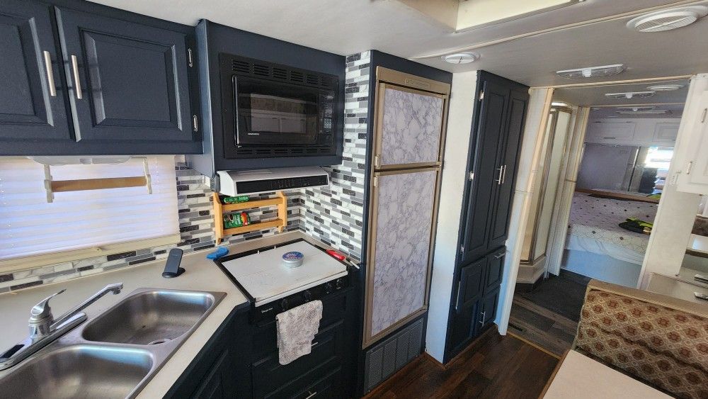 2000 Georgetown Forest River M-325s for Sale in Las Vegas, NV - OfferUp