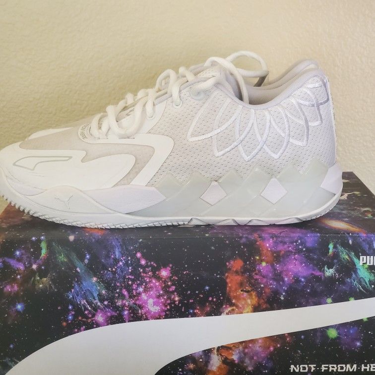 Melo Mb.1 Basketball Shoes for Sale in Riverside, CA - OfferUp