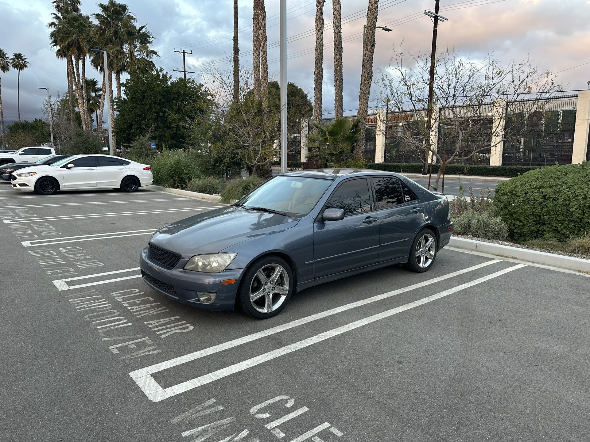 2005 Lexus IS 300 for Sale in Los Angeles, CA - OfferUp