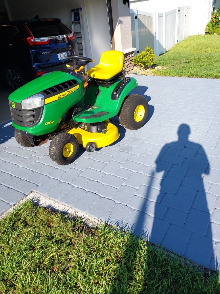 John Deere D100 Tractor for Sale in Cape Coral, FL - OfferUp