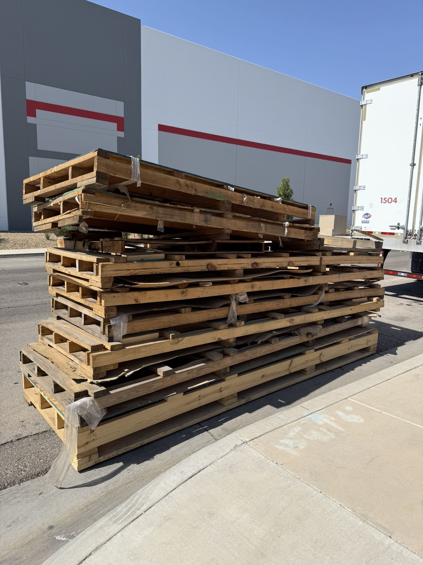 Free Pallets for Sale in Henderson, NV - OfferUp