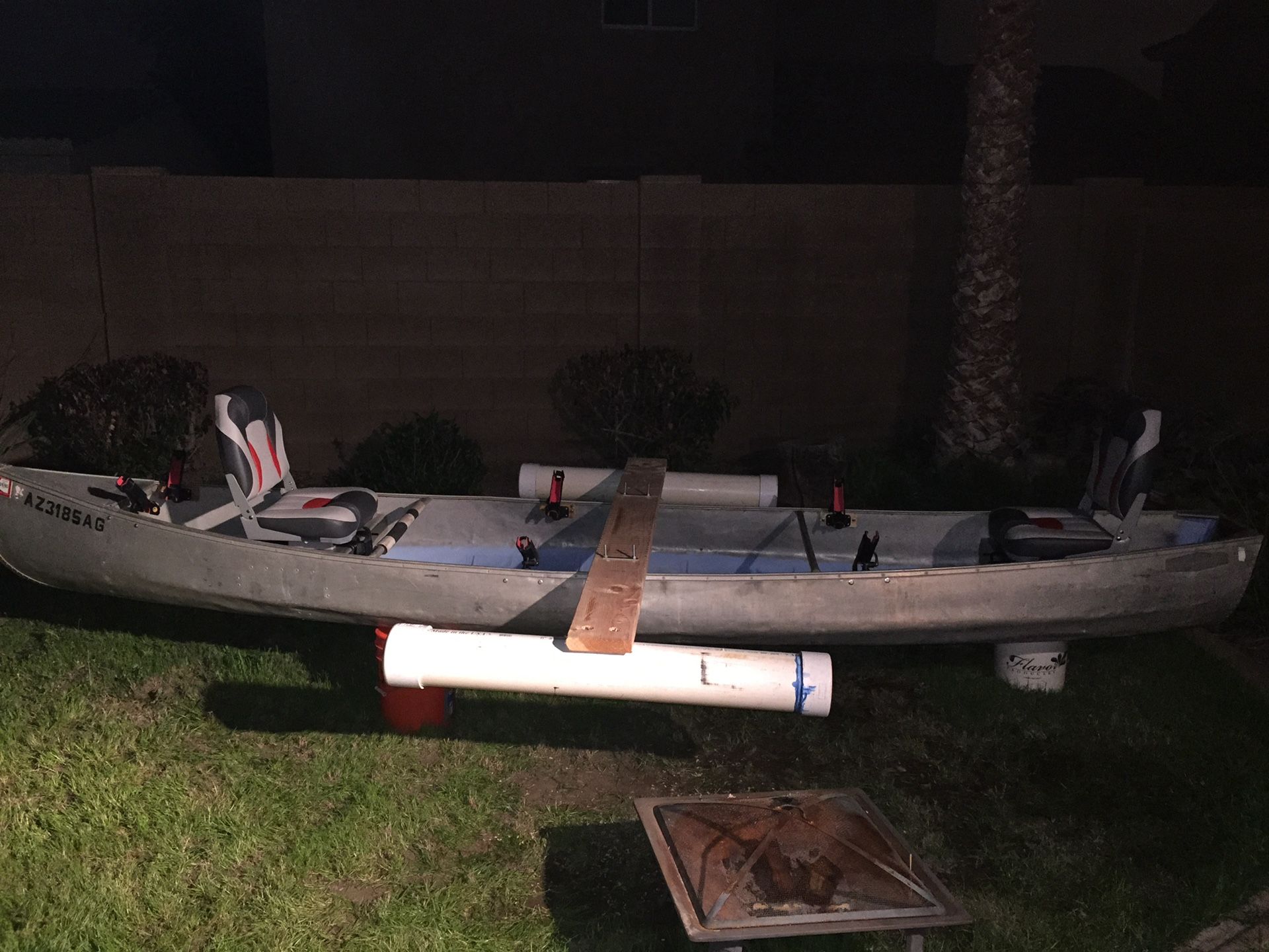 Square Back Aluminum Canoe for Sale in Laveen Village, AZ - OfferUp