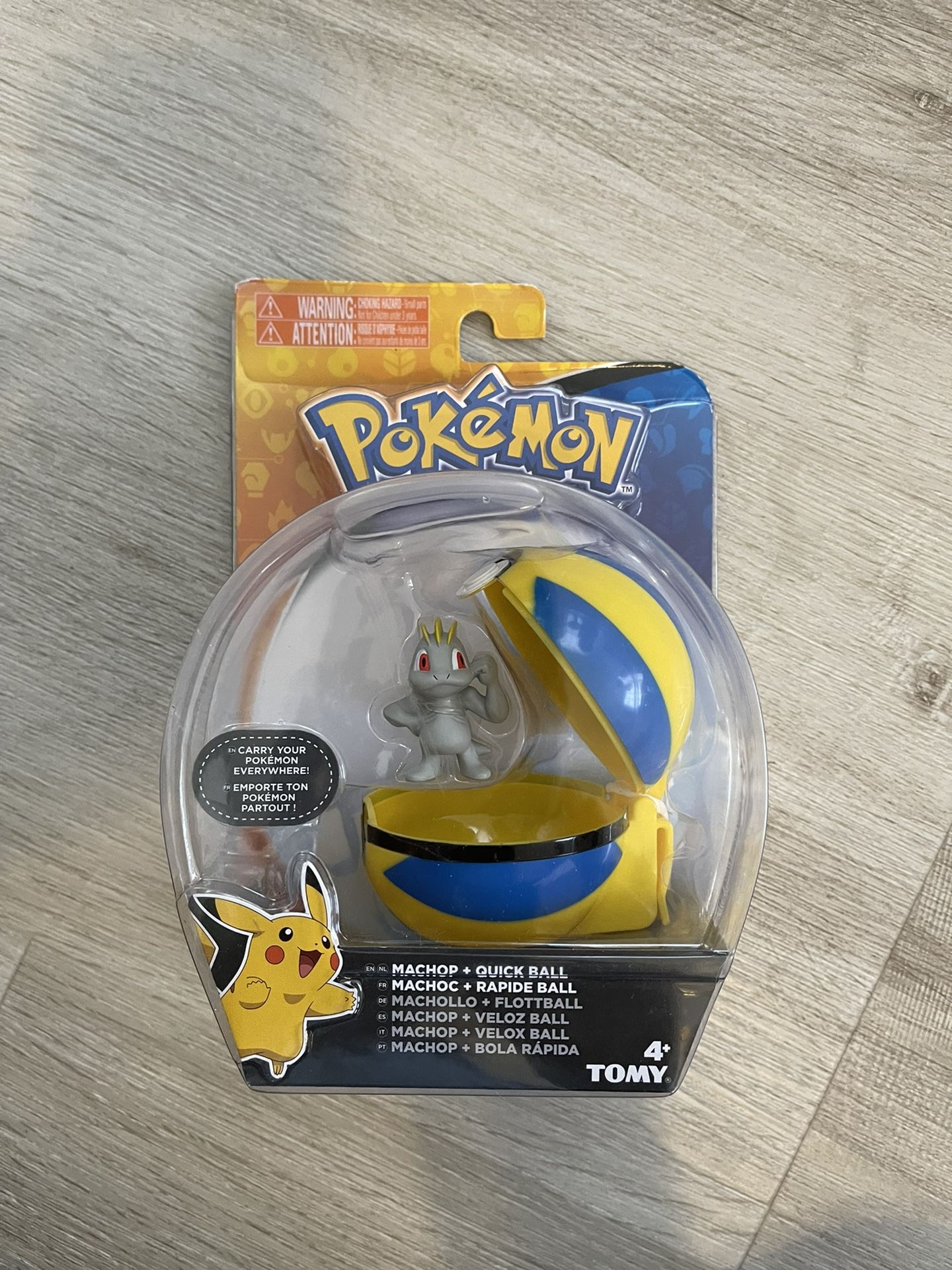 TOMY Machop Quick Ball Pokemon Clip & Carry 2017 Pokemon Trainer Figure ...