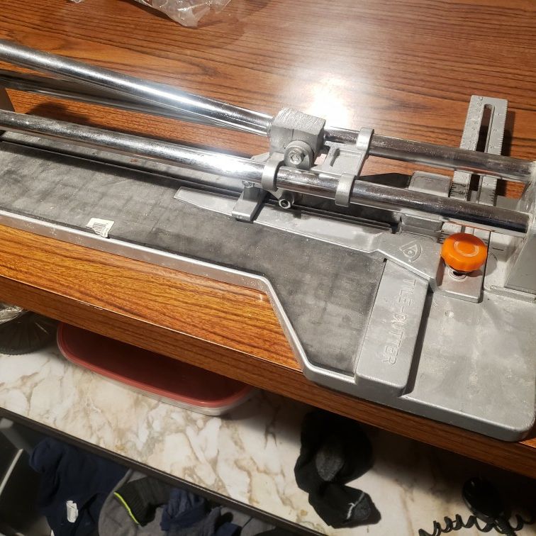 MAESTRO TILE CUTTER 13 IN for Sale in Queens NY OfferUp