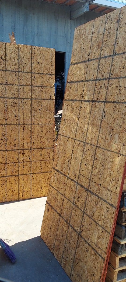 1/2 Inch Osb Plywood 4x8 Sheets for Sale in Los Angeles, CA - OfferUp