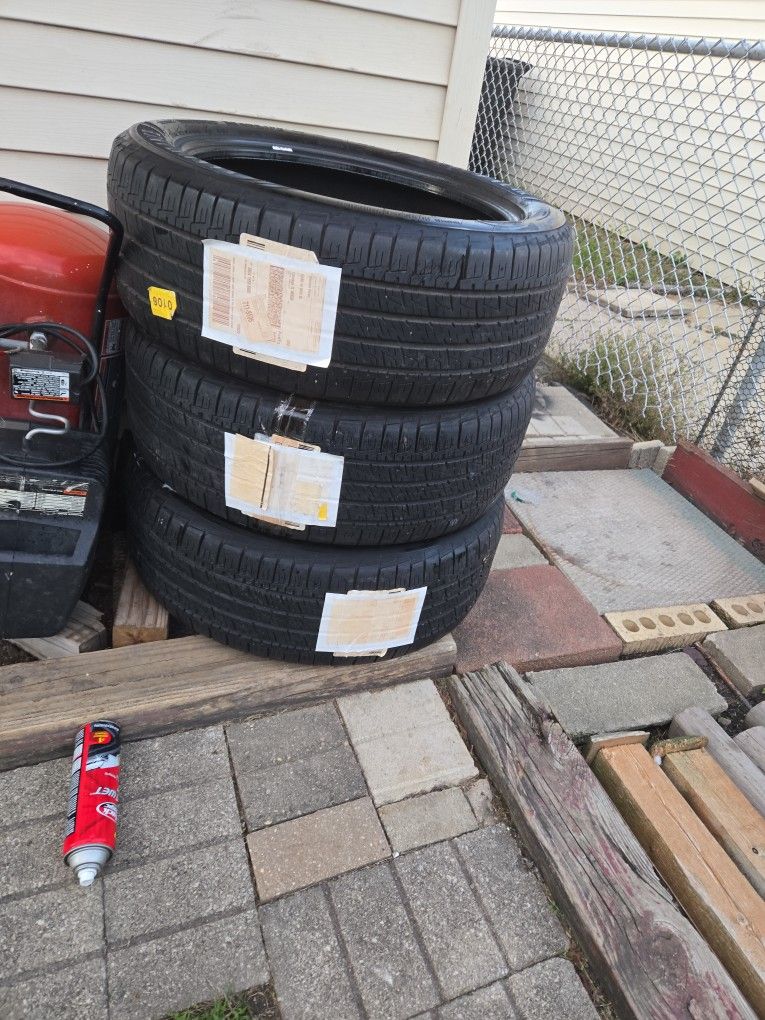 GOOD YEAR ASSURANCE TIRES for Sale in Chicago, IL - OfferUp