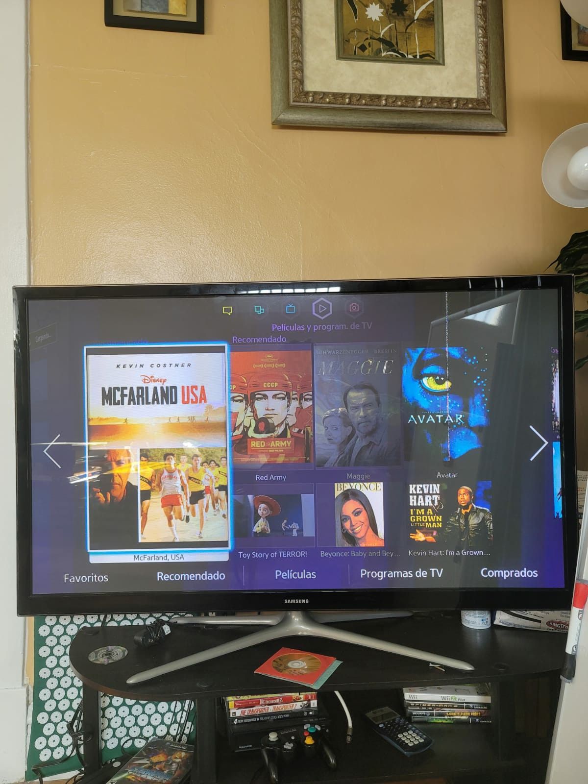 Samsung Smart TV 51 inch - has thin vertical line towards the right for ...