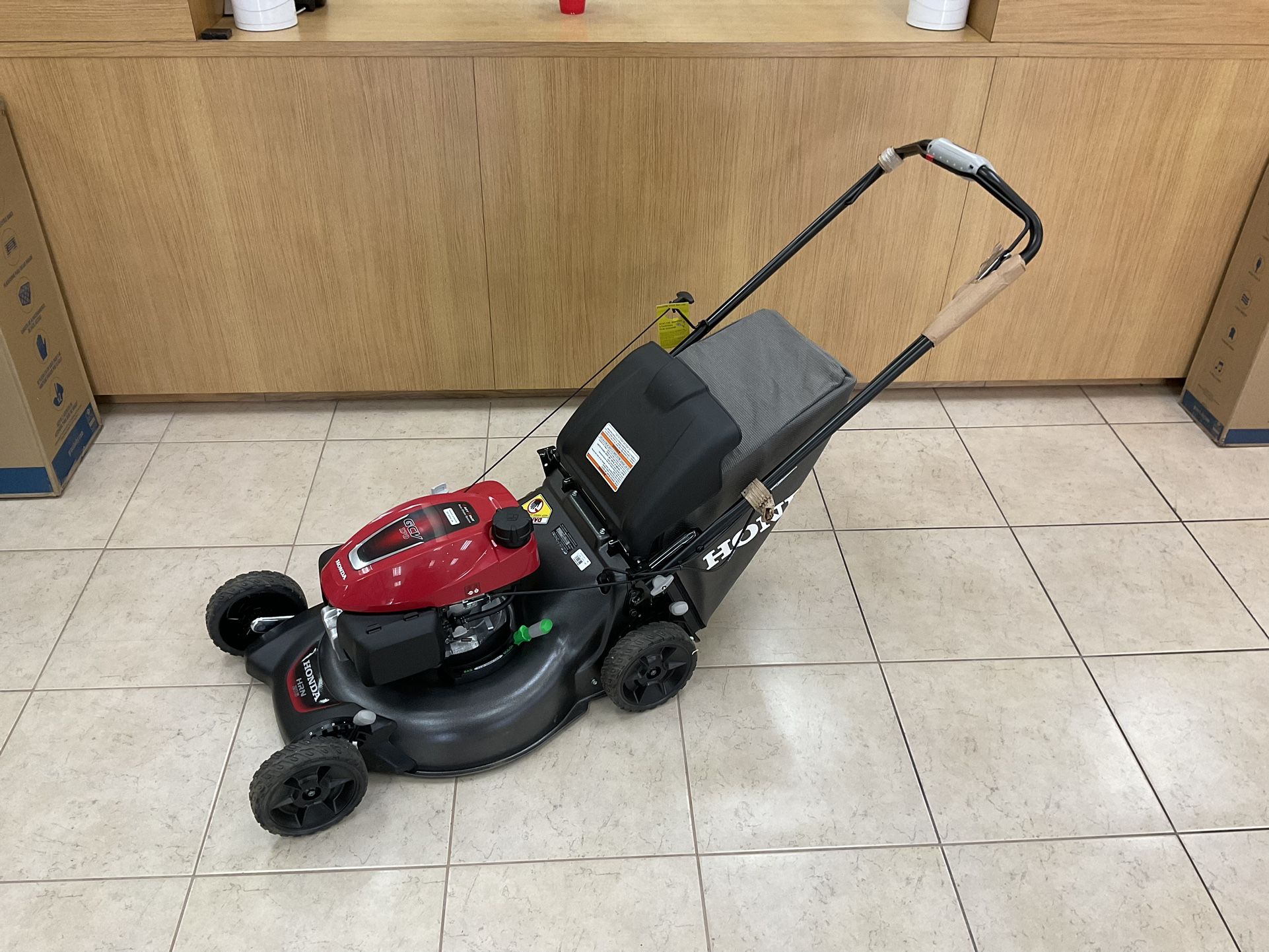 HONDA 21 INCH 3-IN-1 VARIABLE SPEED GAS WALK BEHIND SELF-PROPELLED LAWN MOWER W/ AUTO CHOKE ...