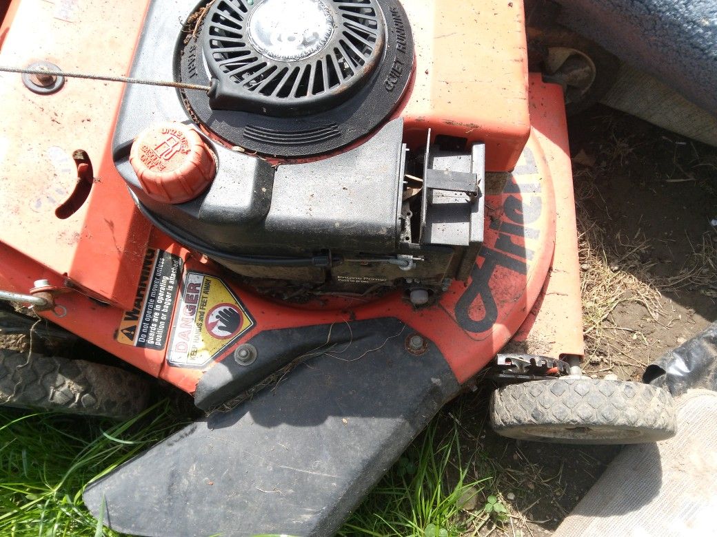 Ariens Mulching Mowing Bag Vac for Sale in Auburn, WA - OfferUp
