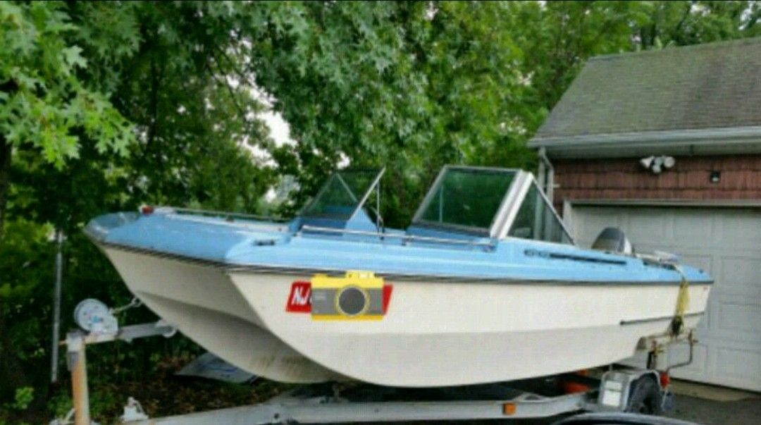 18 ft. Invader Semi-Restored Boat w/ 70 hp Motor for Sale in Piscataway ...