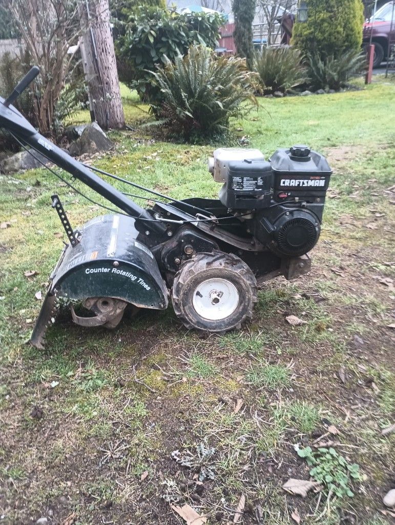 Craftsman Rototiller 6.5hp 17" Rear Tine Width for Sale in Olympia, WA ...