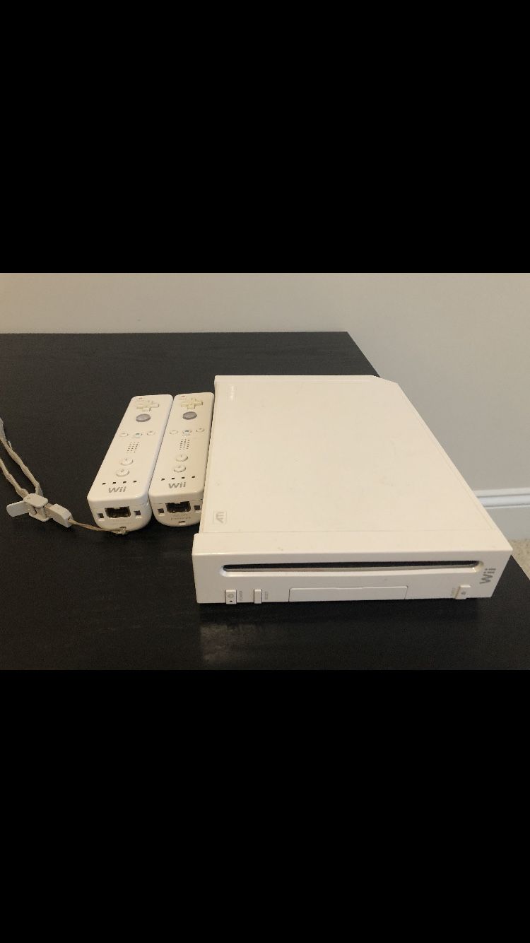 First generation.Wii for Sale in Powder Springs, GA - OfferUp