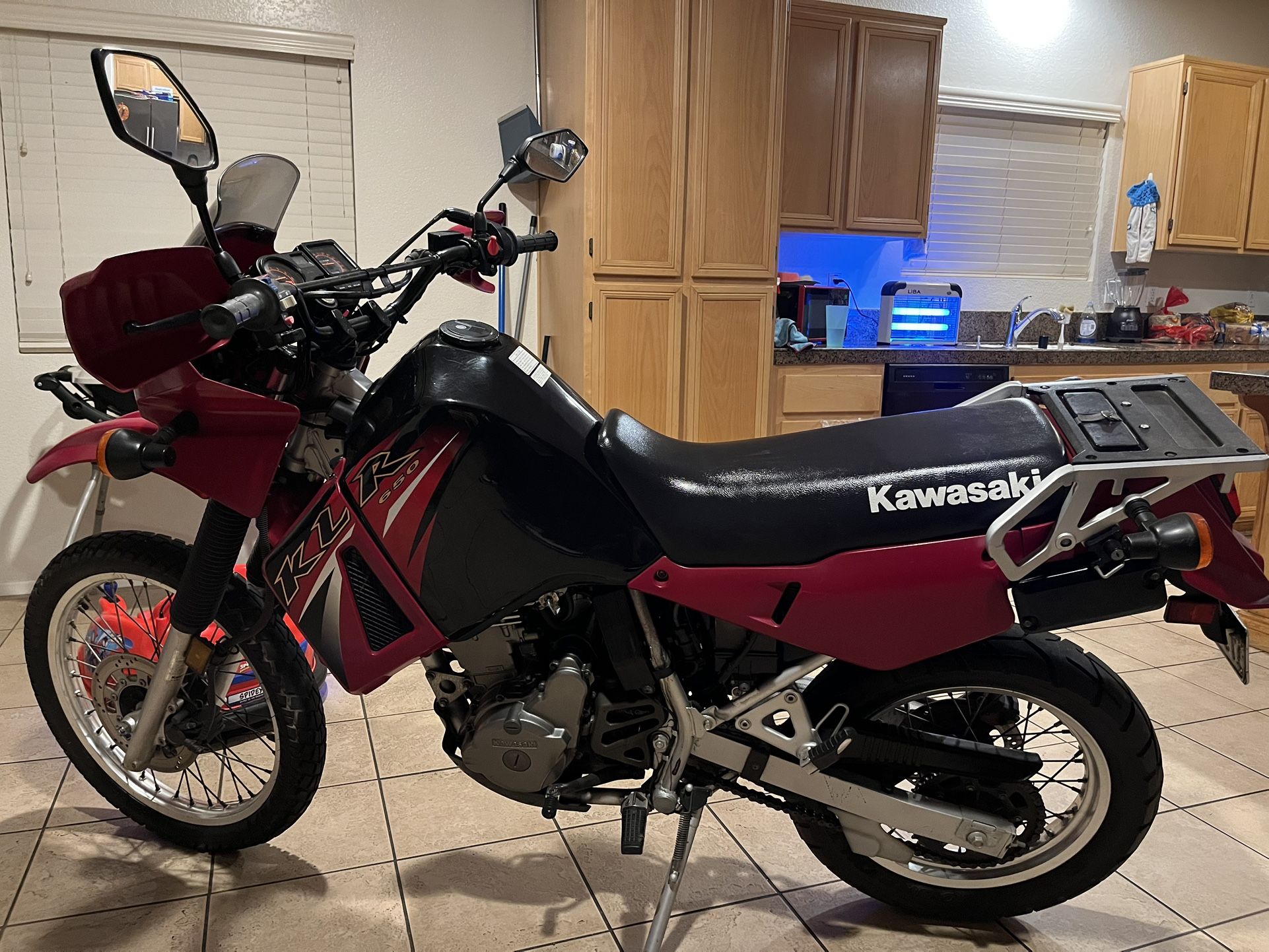 2006 650 KLR Kawasaki street bike for Sale in Victorville, CA - OfferUp