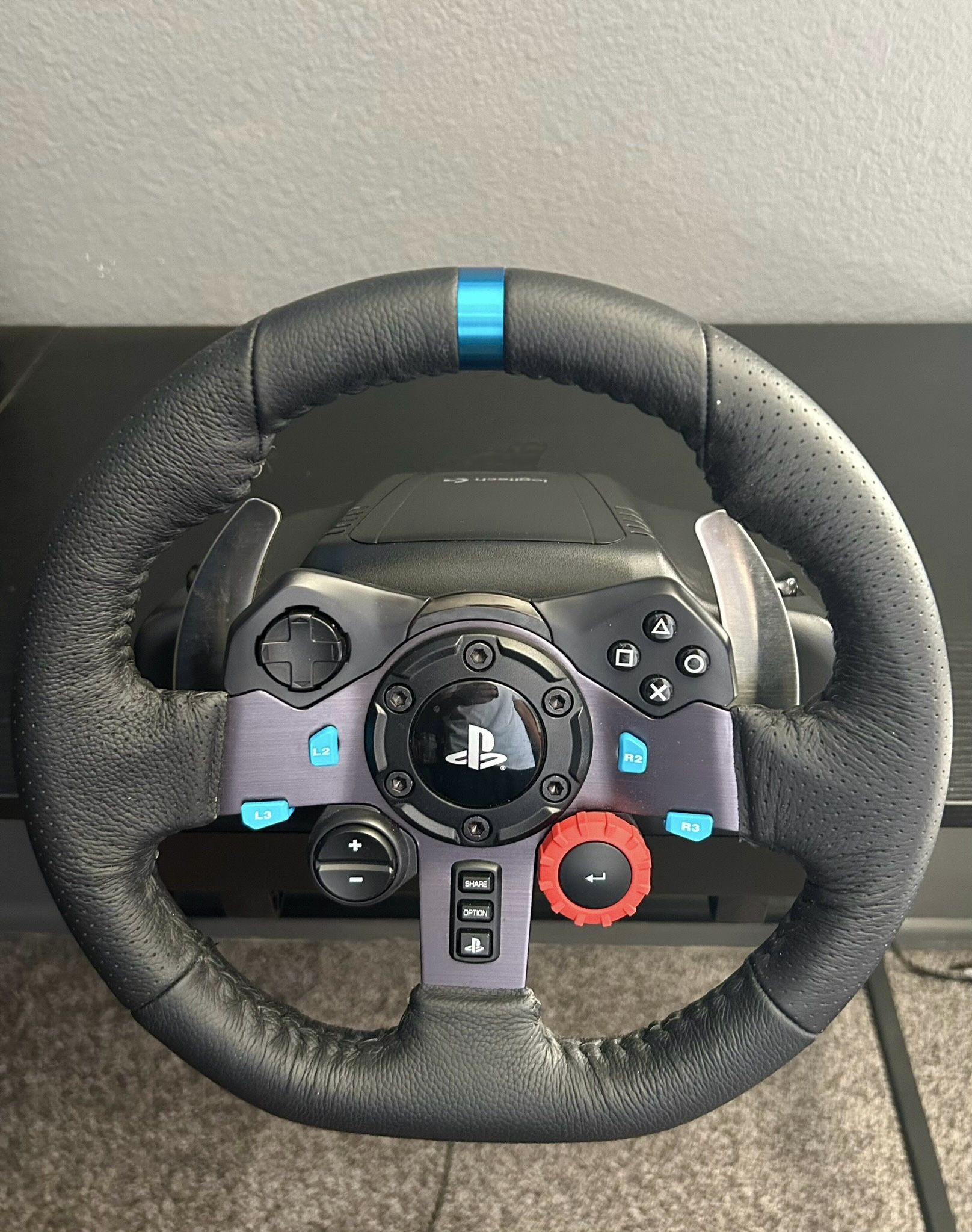 Logitech G29 Sim Racing Wheel for Sale in Loma Linda, CA - OfferUp