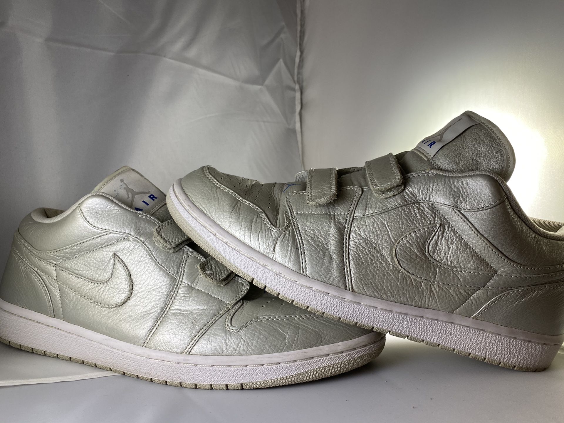 AIR JORDAN RETRO 1 VELCRO PREMIER LOW “Saphire” for Sale in Miramar, FL ...
