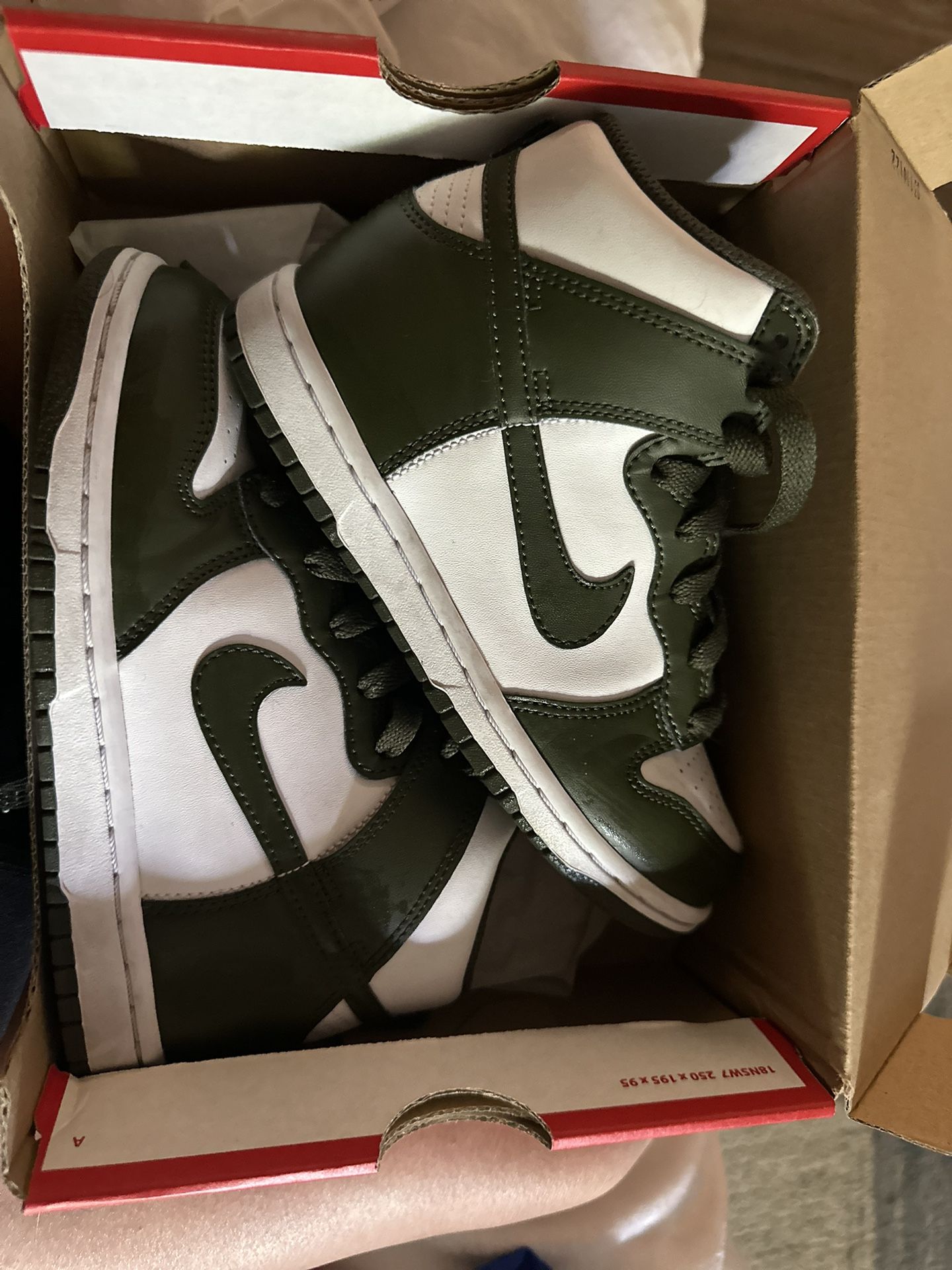 Nike for Sale in Riverside, CA - OfferUp