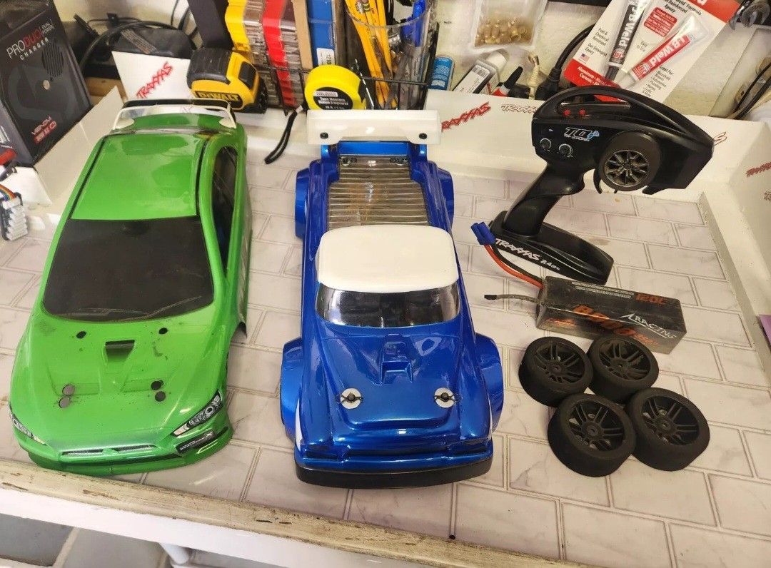 Traxxas 4tec 2.0 VXL Brushless ( OPEN FOR TRADES ) for Sale in Peoria ...