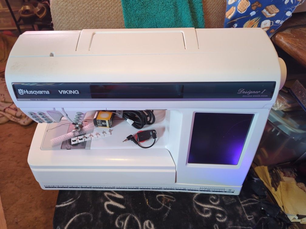 Designer 1 Floppy Disk Embroidery Machine for Sale in Beaumont, CA ...