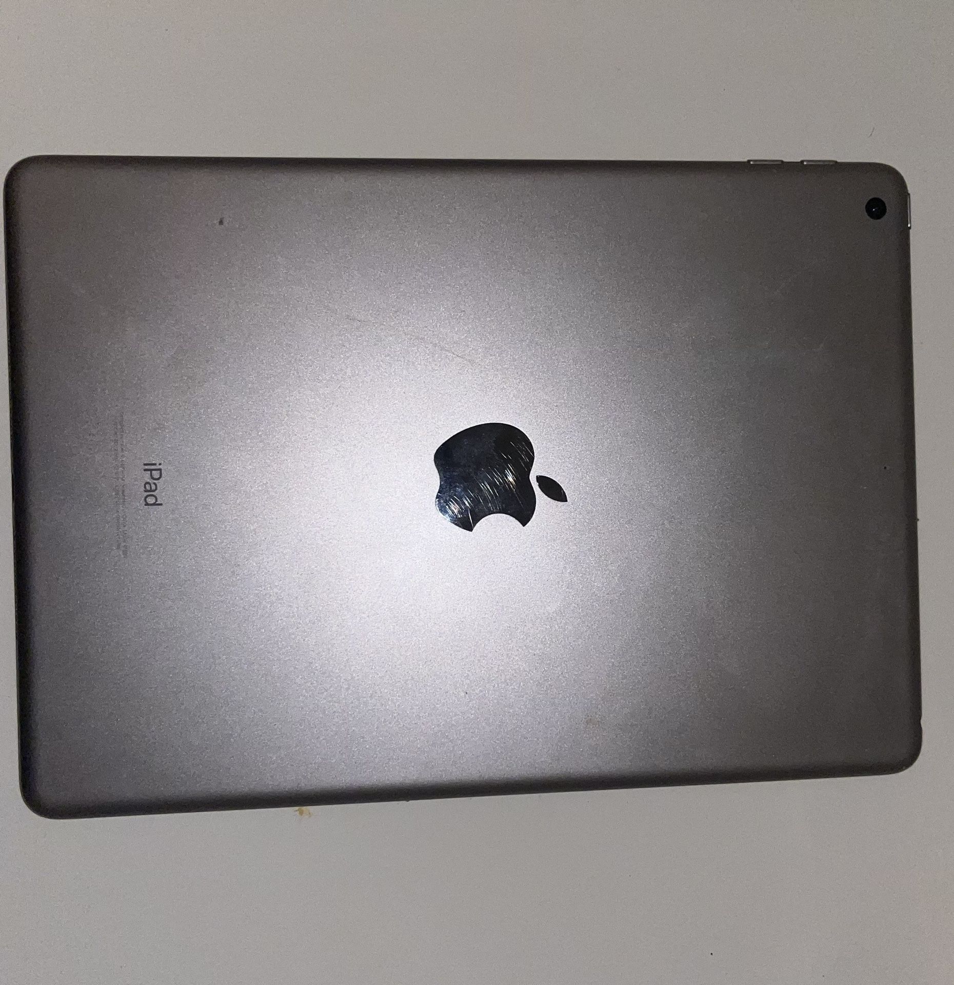 iPad 6th Generation A1893 for Sale in Los Angeles, CA - OfferUp