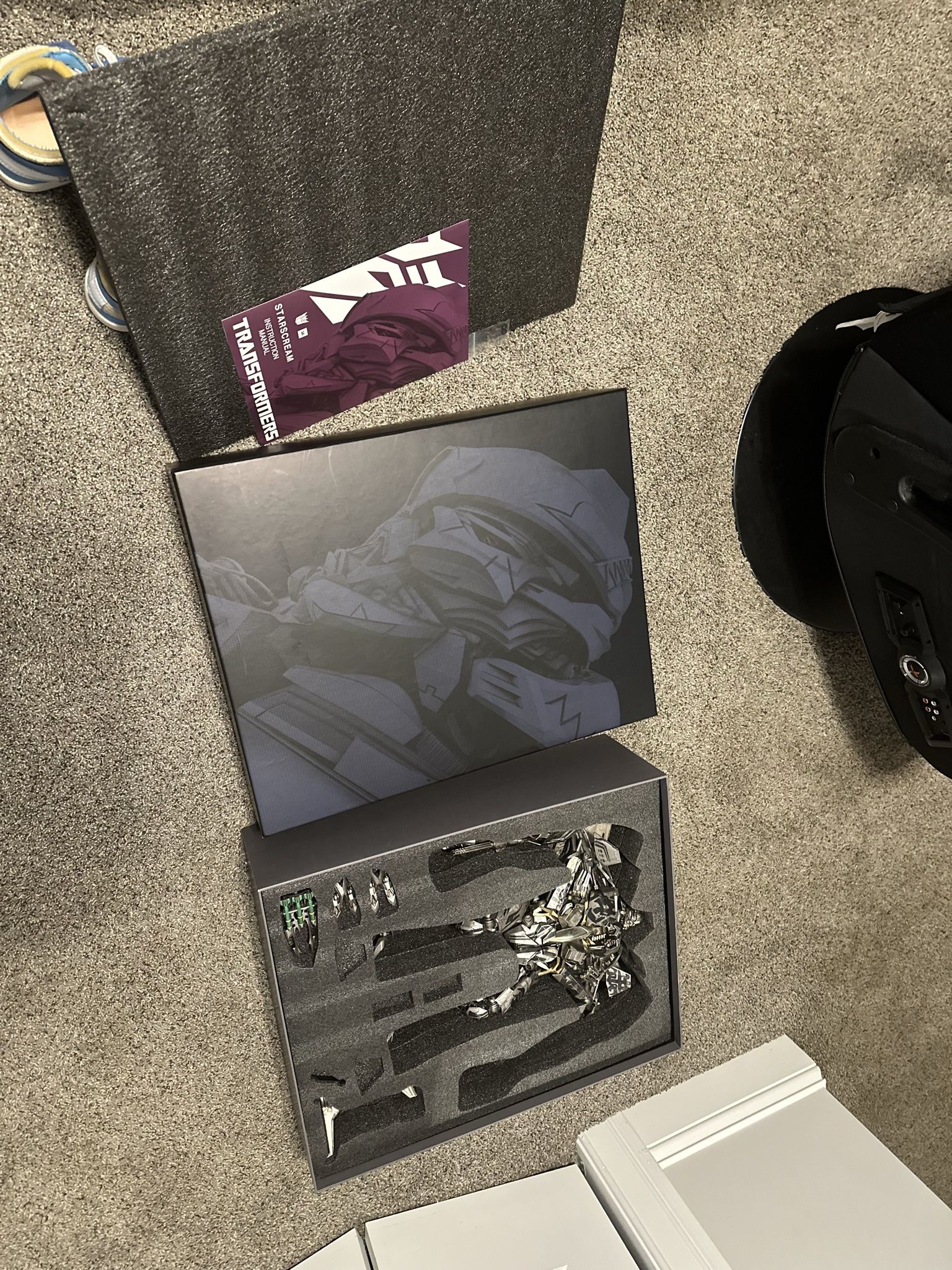 ThreeA Transformers DOTM Dark Side of the Moon Starscream Premium Scale ...