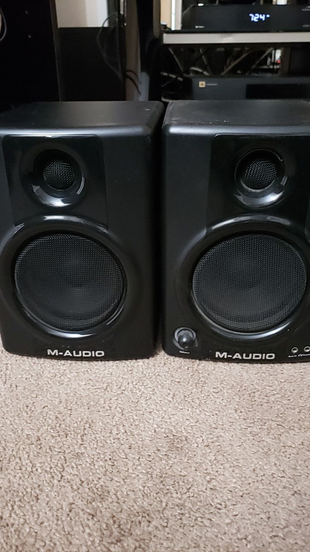 M-AUDIO AV40 SPEAKERS for Sale in Pala, CA - OfferUp