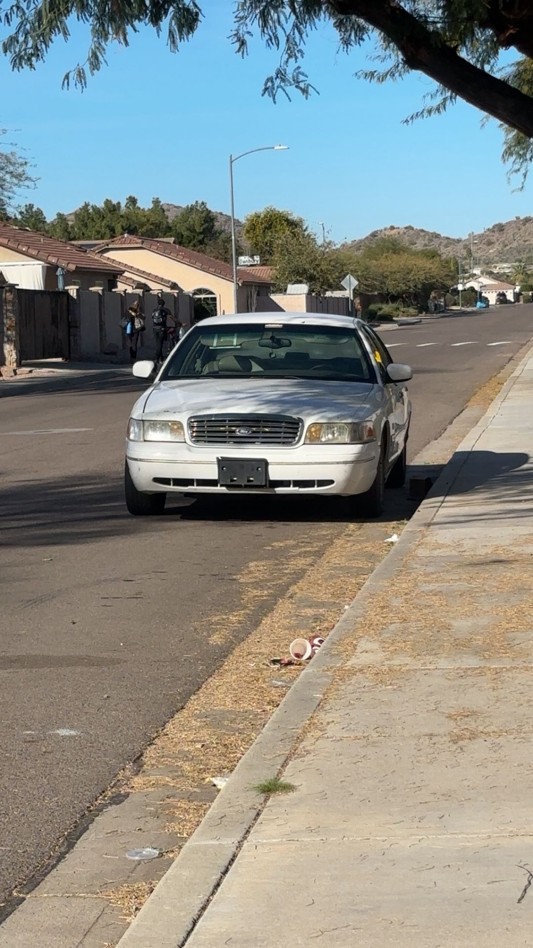 1999 Ford Crown Victoria for Sale in Phoenix, AZ - OfferUp