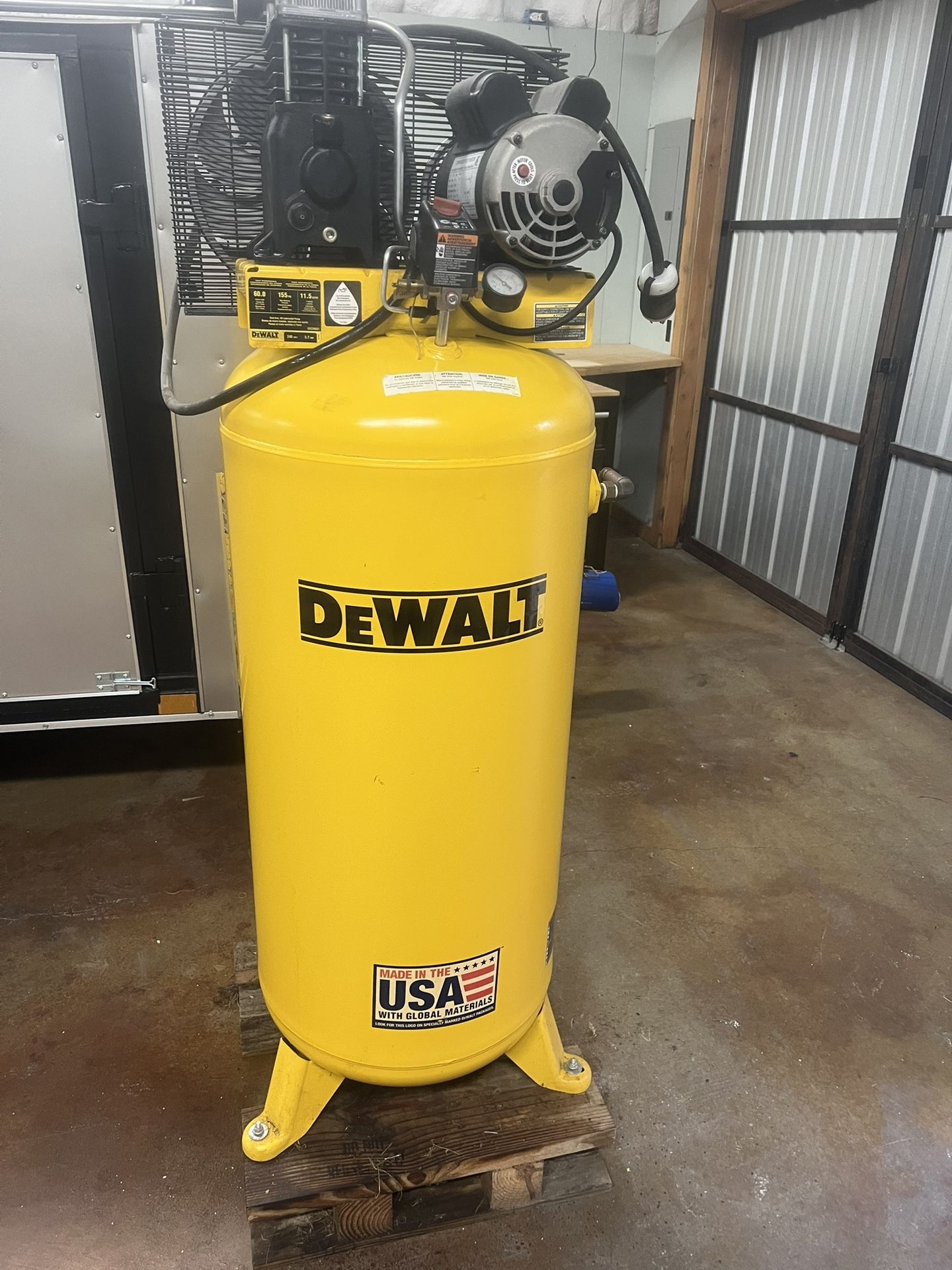 Dewalt Air Compressor. for Sale in Tacoma, WA - OfferUp