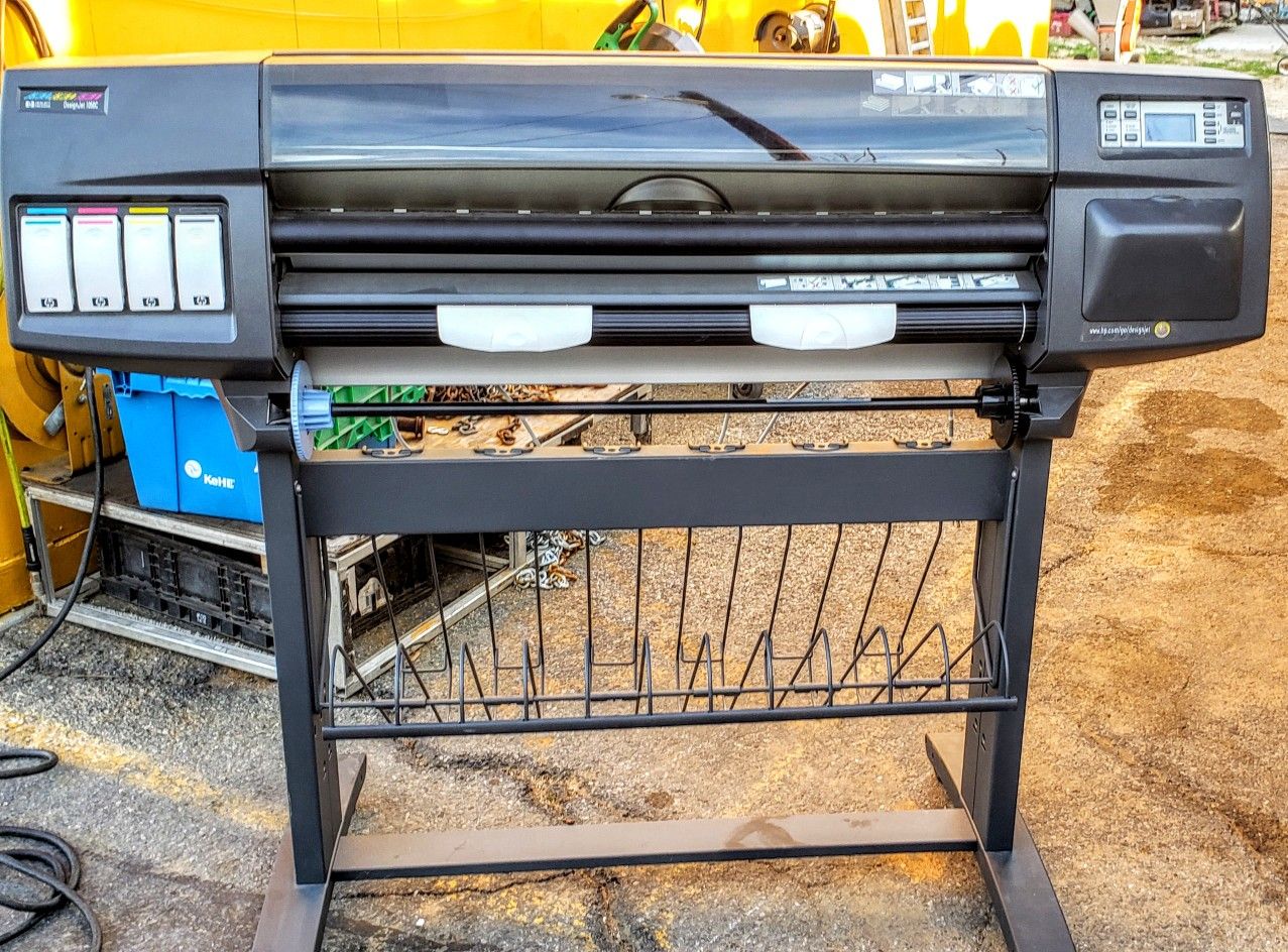 HP DesignJet 1050c 36" Plotter for Sale in Riverside, CA - OfferUp